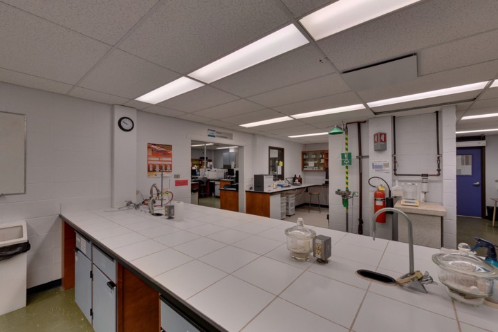 Cégep de Lévis-Lauzon, laboratoire chimie