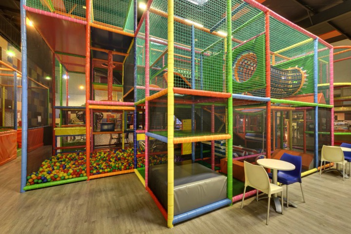 1055 - espace loisirs - Lons le Saunier (39)