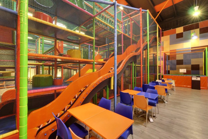 1055 - espace loisirs - Lons le Saunier (39)