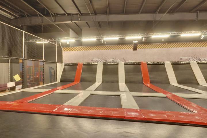 1055 - espace loisirs - Lons le Saunier (39)