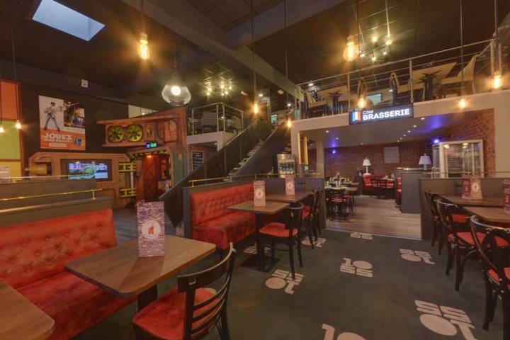 1055 - espace loisirs - Lons le Saunier (39)