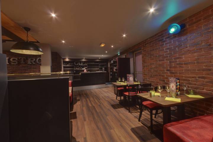 1055 - espace loisirs - Lons le Saunier (39)